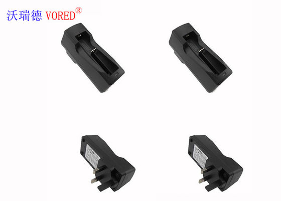 Single Slot UK Plug Lithium Battery Charger Black Color Constant Current Charging