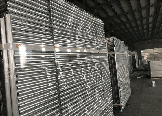 Hot dipped Galvanized Temporary Fence Panels 2.1mx2.4m customized mesh 60mm*150mm supplier