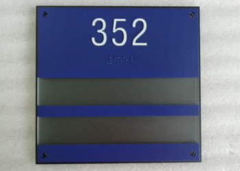 Customized ADA Room Signs Straight Edges Round Grade II Braille Long Lifespan