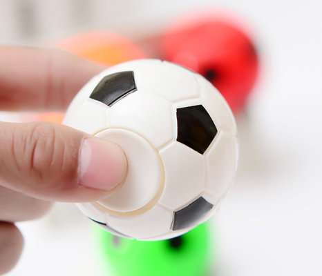 Russian 2018 World Cup Soccer fingertip gyroscope vent decompression toyspromotional gifts