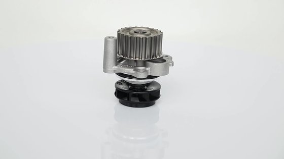 Stock Auto Spare Parts OE 06A121011L Engine Coolant Pump Water Pump Assembly for Audi Cars A3 A4 A6 TT 1.8T supplier