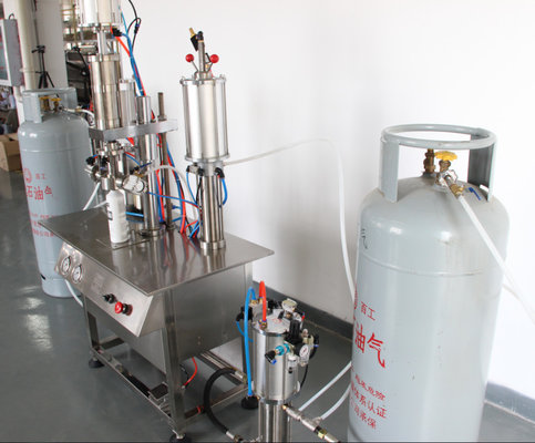 Auto Aerosol Spray Filling Machines For Refrigerant / R134a / Under Cap / Freon