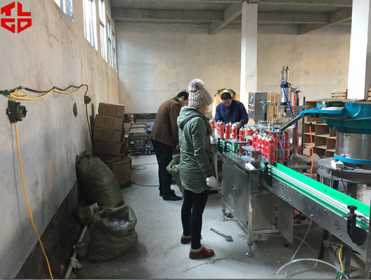 Automatic Snow Sprays Party Strings Aerosol Paint Filling Machine With Glass Ball