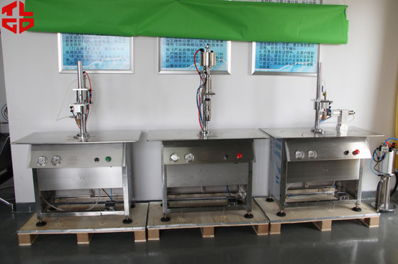 Semi Automatic Aerosol Can Filling Machine For Anti Rust Spray / Mould Release Spray