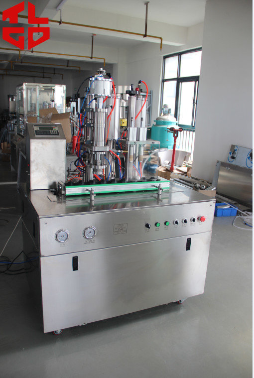 Dashboard Cleaner & Polish Spray Carbureter Cleaning Agent Aerosol Filling Machine Semi Automatic High Efficiency