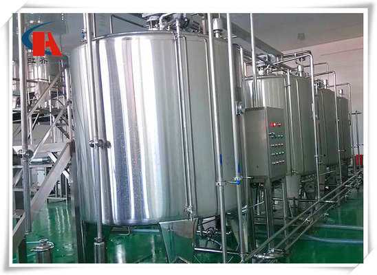 Small Scale Milk Production Line Air Conveyor Connects With Bottle - In Star Wheels
