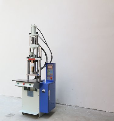 Hydraulic Vertical Injection Moulding Machine Plastic Injection Mold Maker