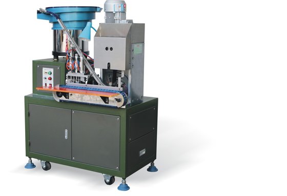Stable Automatic Wire Crimping Machine , Automatic Plug Insert Equipment