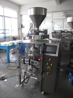 China Automatic Liquid Packing Machine For 3 / 4 Sides Bag Filling , Electronic Driven Type supplier