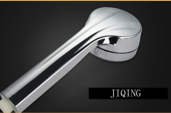 Water Purifying Shower Head , Skin Care Shower Head With Negative Ion Air Purifier