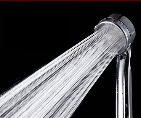 Water Purifying Shower Head , Skin Care Shower Head With Negative Ion Air Purifier