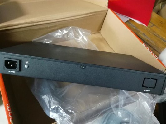 8 *GE uplink ports 4 PON ports GEPON OLT with 4 pcs OLT SFP modules
