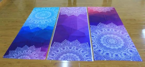Custom Logo Printed Microfiber Beach Towel 183*63cm Plain Weave