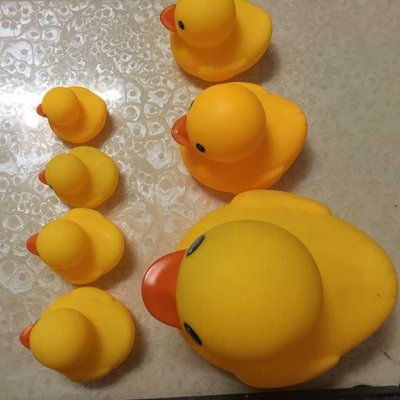 Mini Baby Bath Water Toy Voice Duck Yellow Rubber Duck Costume
