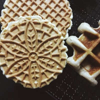 Automatic Ice Cream Waffle Maker Sugar Wafer Cones Baking Making Machine