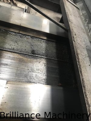 2000 Makino 2100 Large machining center, Vertical