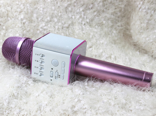 The new mini bluetooth speaker lapel microphone wireless microphone micgeek Q9 upgrade from microphone Q7
