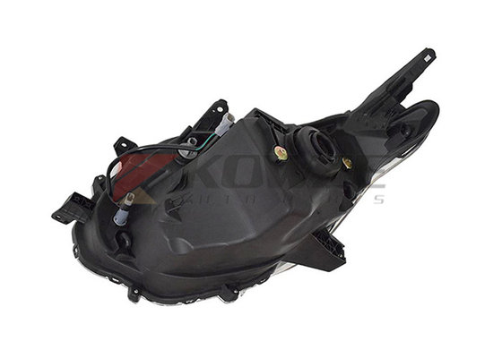 8301C724 Mitsubishi L200 Parts Right Headlamp Assembly 2015 Trition KK3T KL1T KL3T