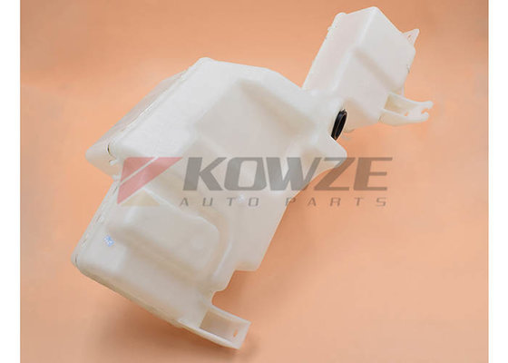 Mitsubishi Windshield Washer Container , Car Windshield Washer Tank MN117941