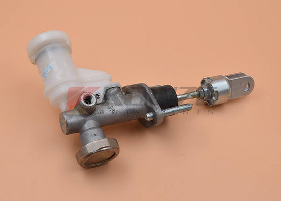 2345A038 Clutch Master Cylinder Mitsubishi Pajero Parts Pajero Sport KG5W