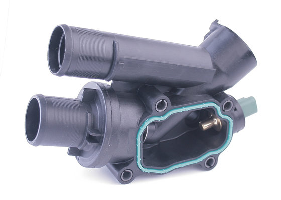 LANCIA Coolant Outlet Flange 1336Z4 9657182080 1427919 6G908A586AA Engine Coolant Thermostat Housing