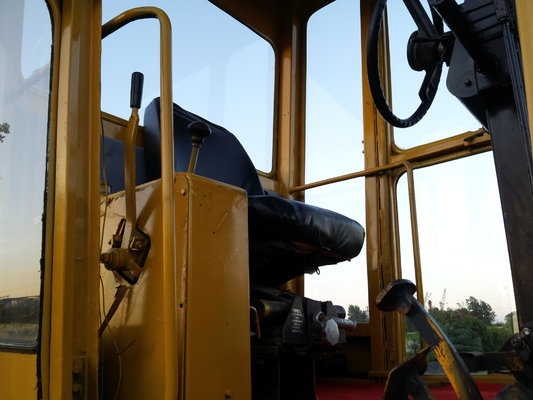 Good  ondition GD511A komatsu grader,komatsu GD505A,GD623A,GD605,GD625 grader supplier
