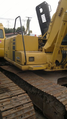 One year warranty komatsu excavator pc120-6,japan excavator pc60,pc200-5,pc200-6,pc200-7,pc200-8,pc220-6 for sale supplier
