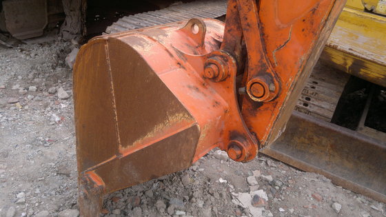 Mini excavator ZX70 hitachi excavator,also excavator ex60,ex50,ex55, ex100,ex120,ex200-2 for sale supplier