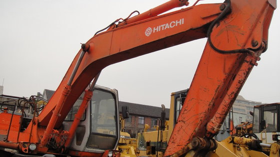 Wheel excavator EX160WD hitachi ,also EX100WD,EX200WD.EX210W japan wheel excavator supplier