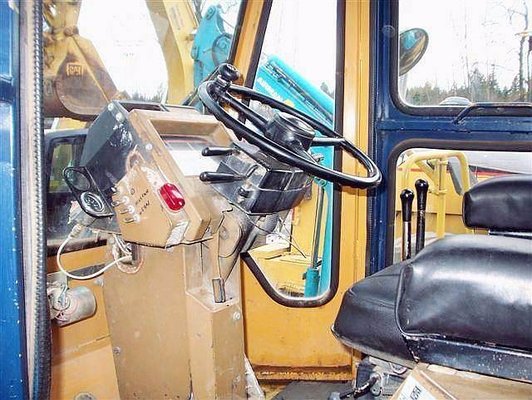 Japan komatsu loader WA400-1,also used loader WA380-6,WA380-3,WA320,WA450 supplier