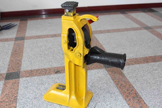 mechanical railway jack