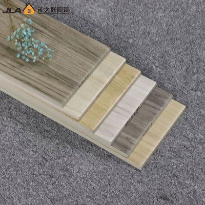 Het Effect van de hoogwaterabsorptie Houten Vloertegels, Anti Blokkerende 6x24-Keramische tegel
