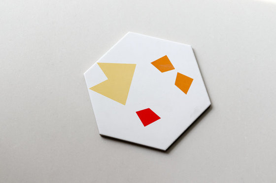 Hexagon de Keramische tegel Matte Oppervlakte van de hoogwaterabsorptie voor Restaurant/Hotel
