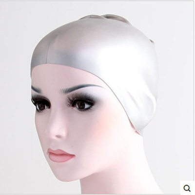 Los casquillos de encargo clásicos de plata de la nadada del silicón/personalizaron los casquillos de natación para las mujeres