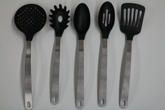 Mescolatori di nylon di Betty Crocker, prodotti della cucina per l'attaccatura facile/stoccaggio