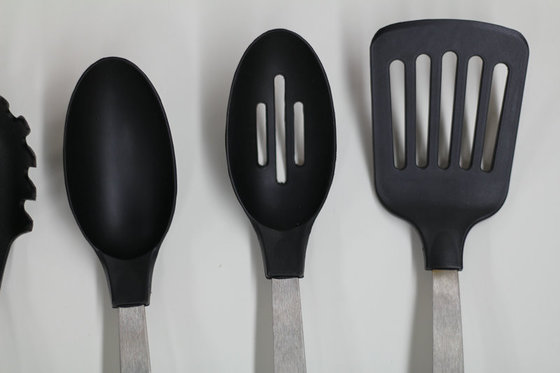 Mescolatori di nylon di Betty Crocker, prodotti della cucina per l'attaccatura facile/stoccaggio