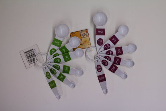 insieme di dosatore 6PC, prodotti della cucina con la maniglia di tocco morbido