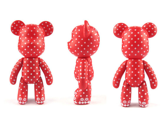 ragazza sveglia del PVC del vinile rosso la piccola ha personalizzato i regali dell'orso di colore di pantone