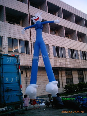 Produits gonflables drôles colorés de la publicité, danseur d'air de ciel d'activité