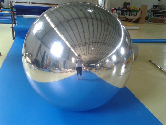 Boule gonflable de miroir de décoration pleine d'entrain d'étape pour le défilé de mode