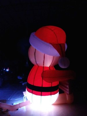 Noël gonflable mignon d'ours blanc avec le panneau d'avertissement et le compresseur pour la publicité