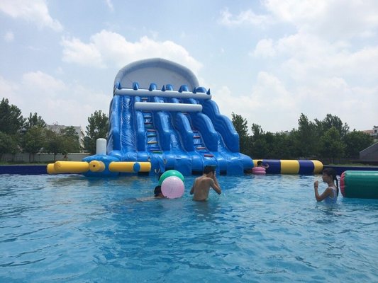 Bâche gonflable rouge/bleue durable de PVC du parc aquatique 0.9mm pour le divertissement