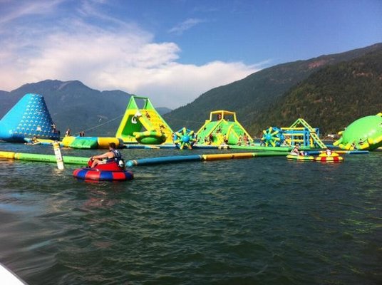 Bâche gonflable rouge/bleue durable de PVC du parc aquatique 0.9mm pour le divertissement