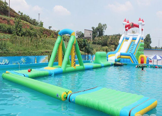 Jeux géants gonflables de sports aquatiques de parc d'attractions/île de flottement pour l'océan