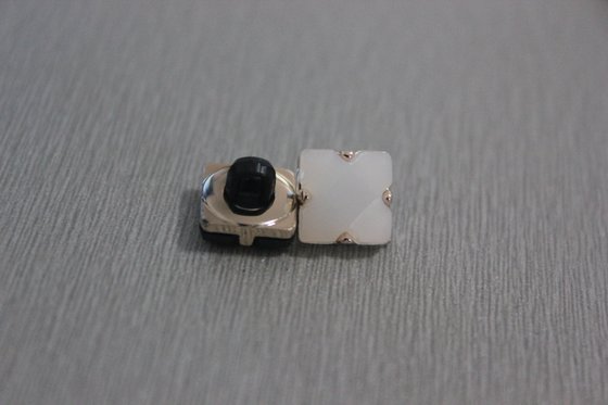 16L ABS Custom Clothing Buttons in Black and White , Decorative Coat garment buttons