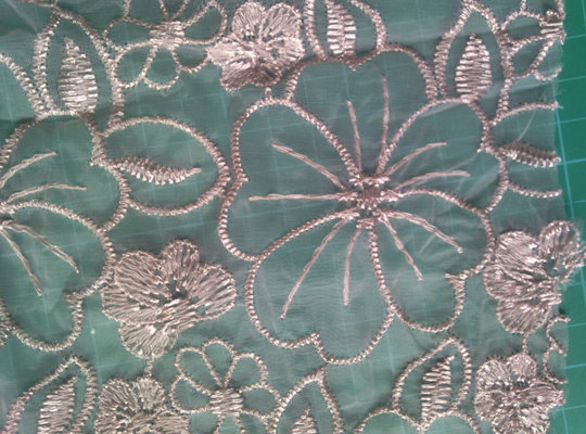 Polyester embroidered Lace Fabric white feather and black organza pattern