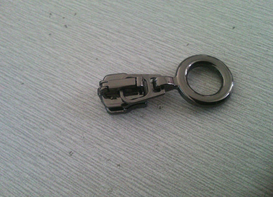 Eco-Friendly Zipper Pull Alloy Gunmetal Color For Shoes Tent / Bag