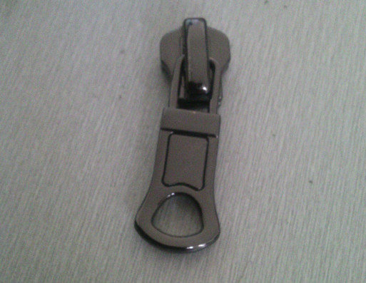 Clothes Alloy Zipper Pulls Eco Friendly 3# / 5# / 8# Gunmetal Plating