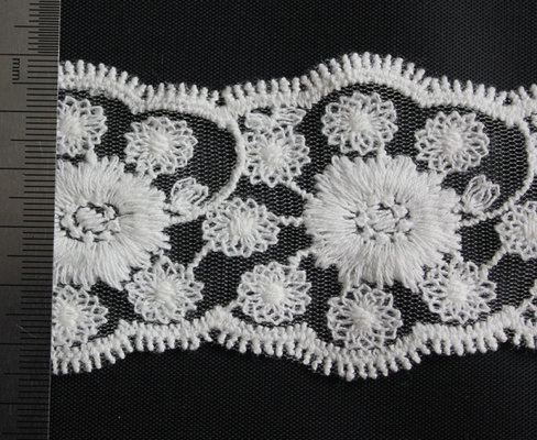 5.5cm Flower Decorative Lace Trim , Cotton Water Soluble Lace Trimmings
