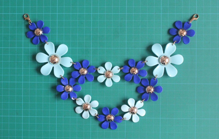 Flower ABS material handmade necklace with gold lobster clips , Dark blue and light blue